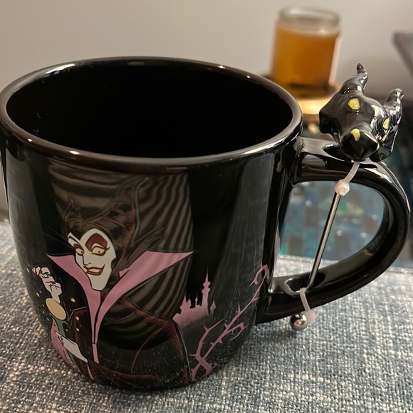 Disney | Dining | Nwt Disney Villian Maleficent Mug Wdragon Head Stir ...